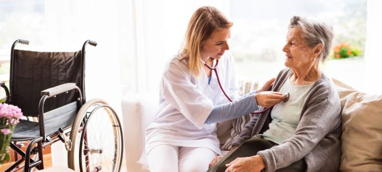 Family Caregivers vs. Professional Home Care: A Complete Guide